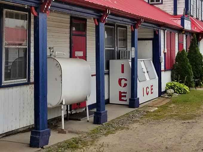 Even the ice machine gets the patriotic treatment, because why not make everything memorable?