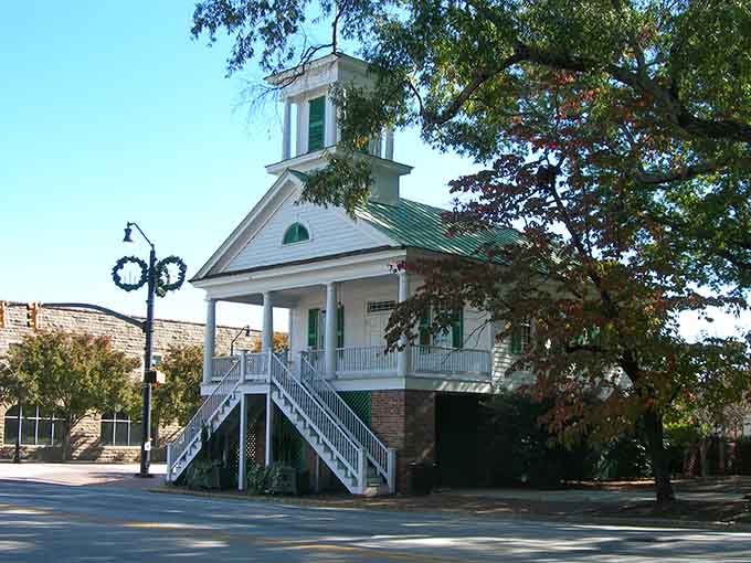 Architecture this elegant makes you wonder why we ever stopped building things to actually look good.