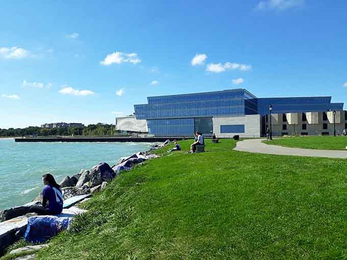 Modern lakeside architecture meets natural beauty where Illinois proves it can compete with any coastal destination.