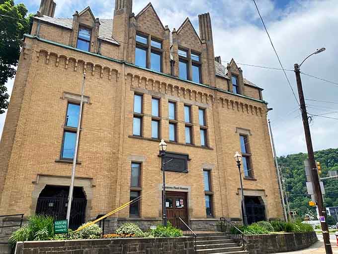The Johnstown Flood Museum stands as a testament to resilience, teaching history lessons that actually stick with you long after visiting.