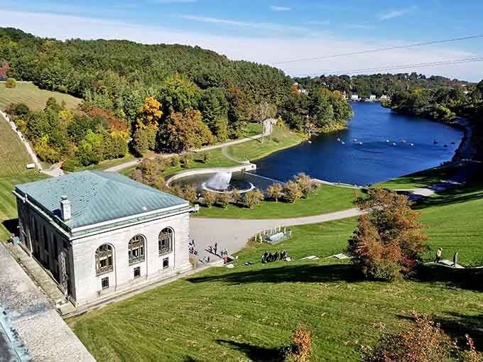 Where green spaces meet city skylines, Boston creates moments that belong on postcards and in memories.