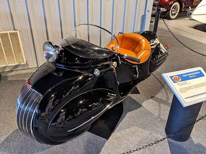 When motorcycles looked like art deco sculptures, this 1930 Henderson made two wheels feel like pure luxury on pavement.