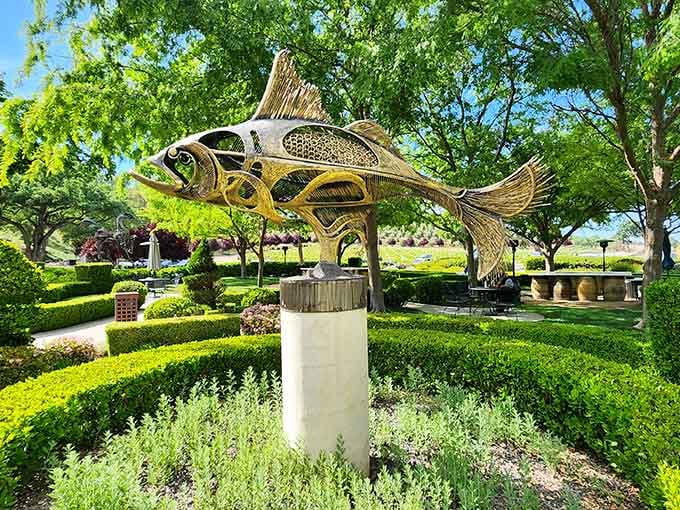 This fish sculpture has more personality than most people you'll meet at networking events, and better posture too.