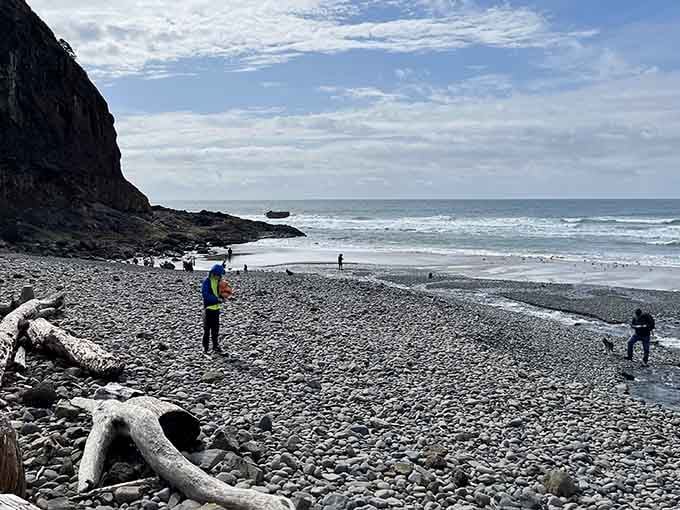 Even on quieter days, Short Beach draws those who appreciate solitude mixed with spectacular coastal drama.