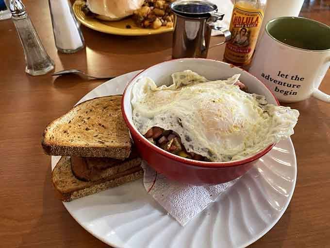 When eggs meet potatoes in a bowl this generous, breakfast becomes a full-contact sport worth playing.