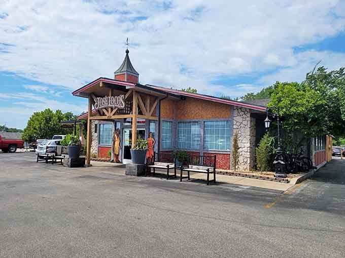 When a restaurant's exterior looks this inviting, you know the food inside is going to deliver the goods.