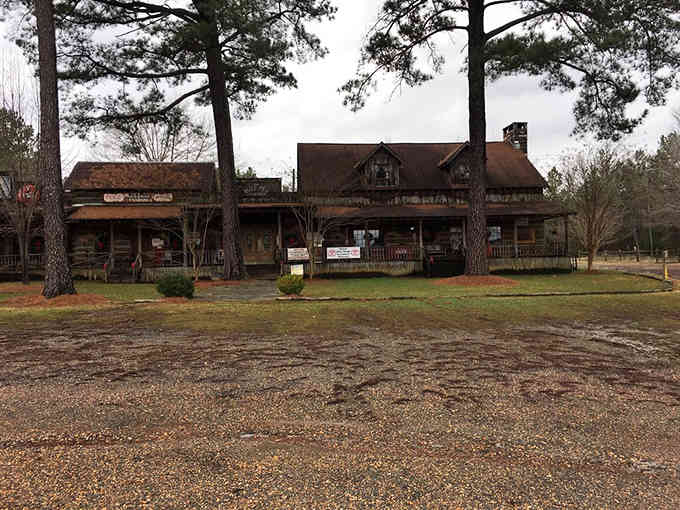 Rustic log cabin charm meets serious steakhouse credentials at this welcoming country retreat surrounded by towering pines.
