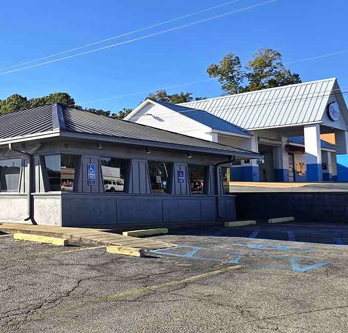 Against a brilliant blue sky, this welcoming roadside restaurant stands ready to serve up comfort food and community connections.
