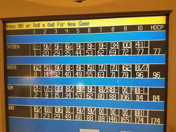 Electronic scoring that still feels wonderfully old-school, tracking every frame without all the modern bells and whistles.