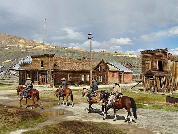Nothing says "authentic Old West" quite like actual horses clip-clopping down streets where outlaws once roamed freely.