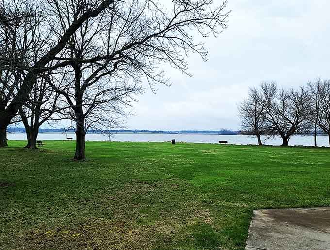 Open spaces and water views that prove Ohio knows how to do tranquility with serious style.