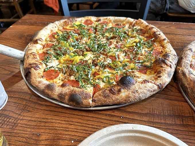 When your pizza looks like an edible garden and tastes even better, you know someone's doing it right.