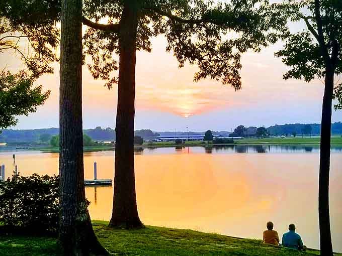 Sunset watchers at Lakepoint State Park understand that nature provides the best entertainment money can't buy.