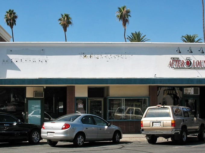 Sometimes the best spots are the ones that don't need fancy facades, just good vibes and loyal customers.