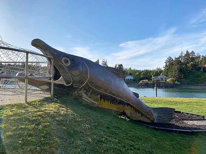 This waterfront sculpture celebrates the region's fishing heritage with impressive scale and artistic flair.