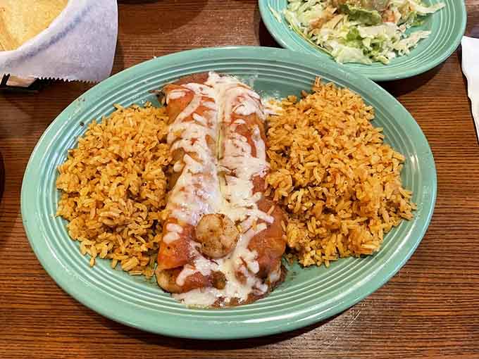 Those shrimp enchiladas draped in creamy white sauce prove seafood belongs in the Tex-Mex hall of fame too.
