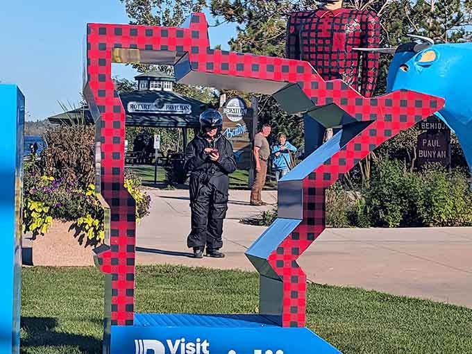 Inside, that plaid photo frame lets you become part of the Paul Bunyan universe, flannel shirt optional but encouraged.