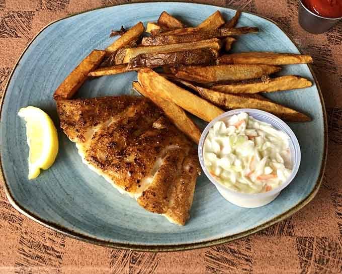 Perfectly seasoned fish with hand-cut fries and creamy coleslaw, because some combinations are simply meant to be together.