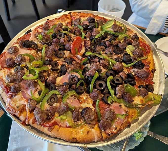 When they pile on the toppings like this, you know someone in the kitchen really loves their job.