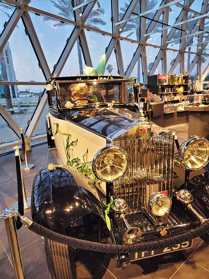 Even Dal&iacute;'s car looks like it drove straight out of a dream sequence and parked itself here.