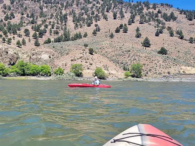 Paddling these calm waters feels like gliding through a postcard, minus the crowds and parking hassles.