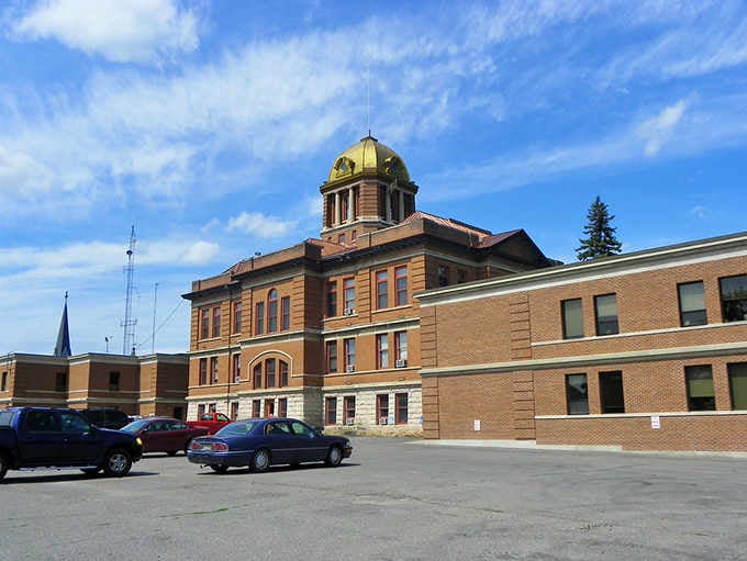 That golden dome catches the sunlight like a crown, making this courthouse the undisputed star of the skyline.