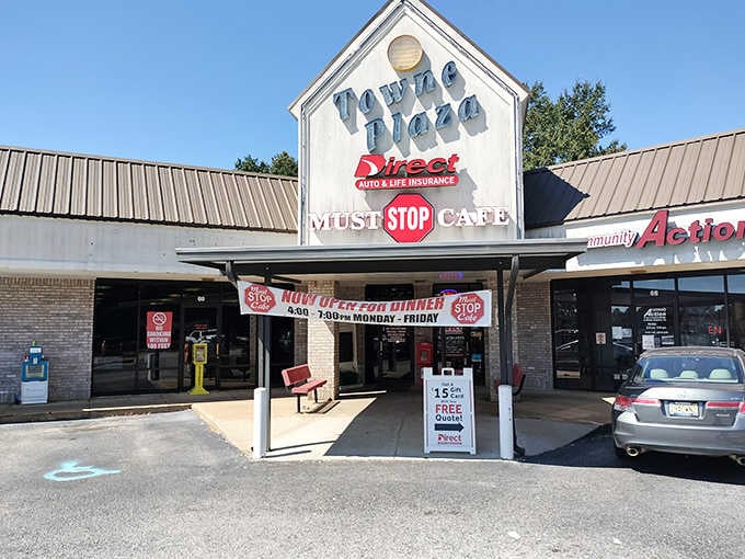 The name says it all&mdash;once you spot this place, resistance is futile and your stomach will thank you.