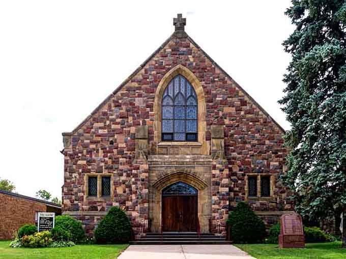 Beautiful stonework that's stood the test of time, much like your budget will here in Antigo.