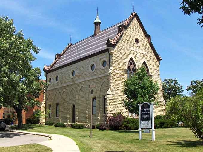 Stone buildings with character like this make you wonder what conversations these walls have witnessed over the decades.