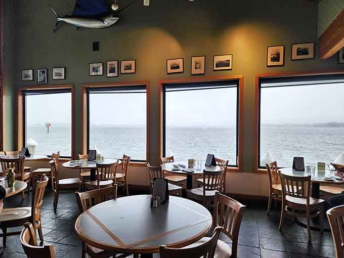 Ocean views this good should require a reservation, yet here they come standard with your seafood feast.