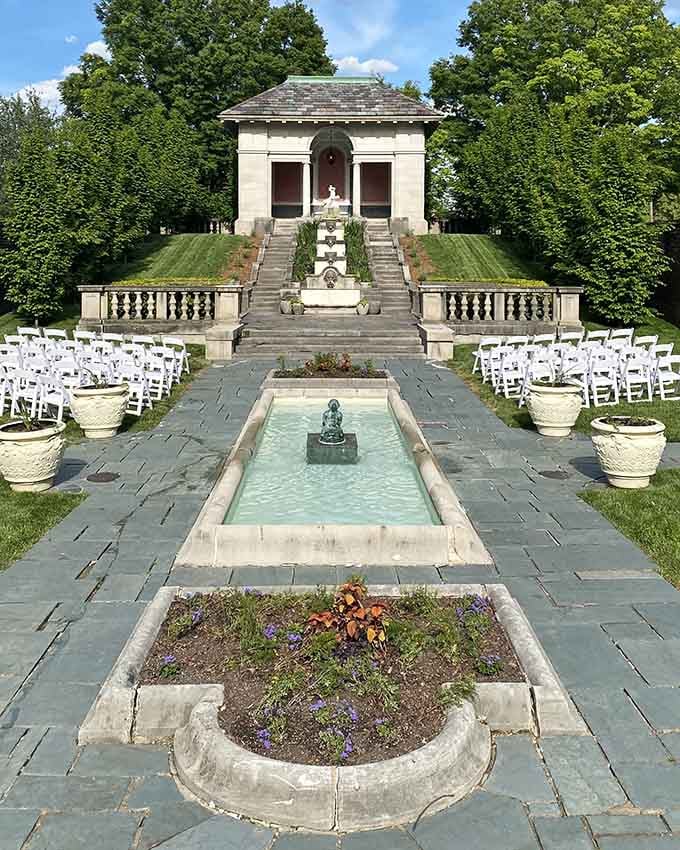 Formal gardens that make you feel fancy just walking through them, no tuxedo required here.