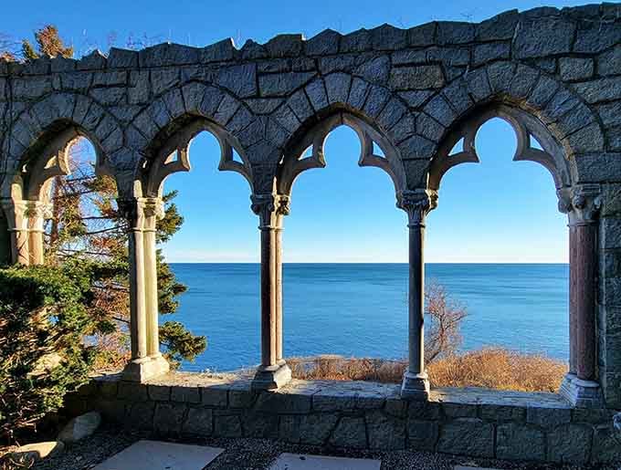 Four perfect arches, endless ocean, and proof that Massachusetts does dramatic coastal views better than most postcards.