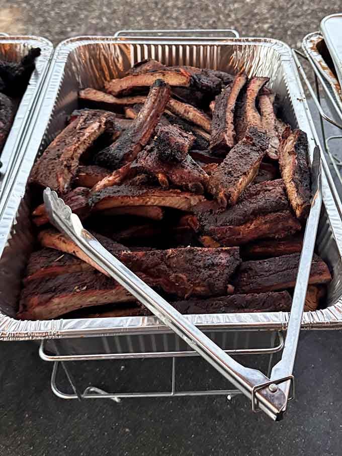 A tray of ribs so beautiful it deserves its own museum exhibit, preferably in your belly.