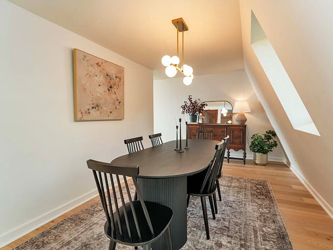 This dining space makes every meal feel special, even if you're just eating cereal for dinner.