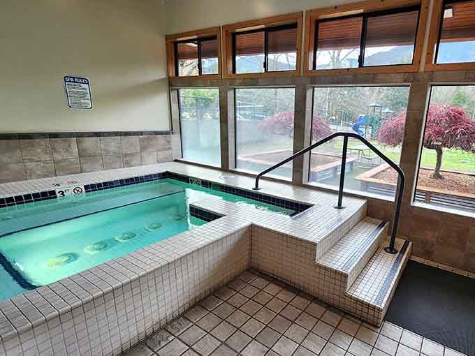 This indoor hot tub with mountain views proves that roughing it doesn't mean you can't soak your hiking-weary muscles properly.