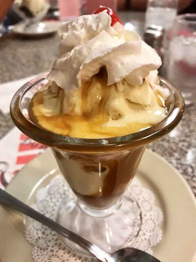 Hot caramel cascading over cold vanilla is the temperature contrast your taste buds have been craving all along.