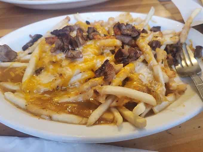 Chile cheese fries topped with chunks of steak prove that some food combinations are simply meant to be together.