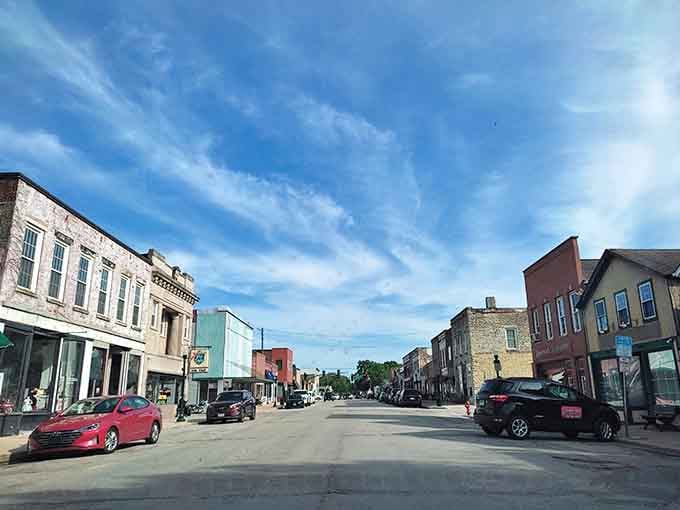Main Street Wilmington: where parking is easy, people are friendly, and chain stores haven't ruined everything yet.