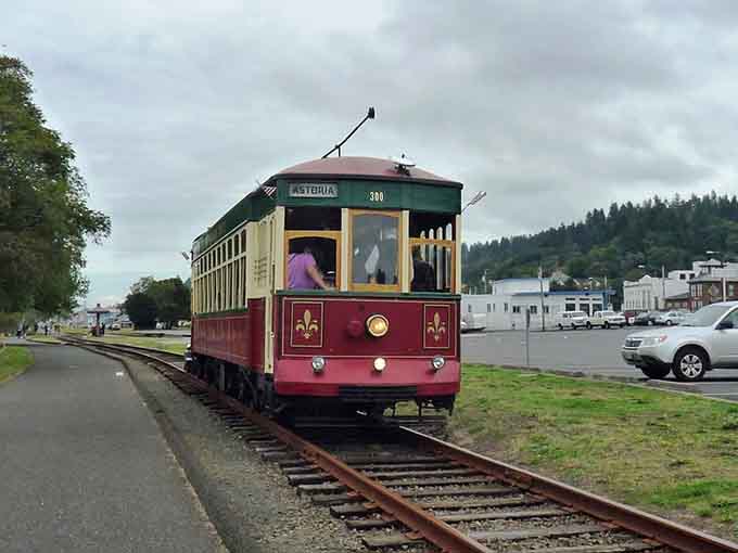 Following the curve of the tracks along the waterfront, where every turn reveals another view.