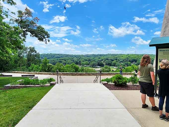 This welcoming pathway leads you toward one of Illinois' most impressive sights, anticipation building with every step.