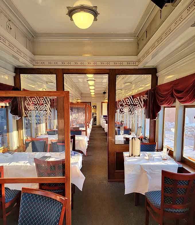 Step inside this dining car and suddenly your usual lunch spot feels like it's missing something&mdash;like elegance and wood paneling.