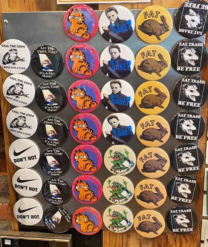 Pin buttons featuring everything from Garfield to horror icons, because your jacket needs more personality and questionable life choices.