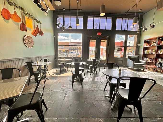 A cozy caf&eacute; corner where you can rest your feet and contemplate your growing collection.