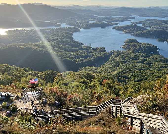 Bell Mountain's overlook offers views that'll make you forget whatever you were stressed about back in the real world.