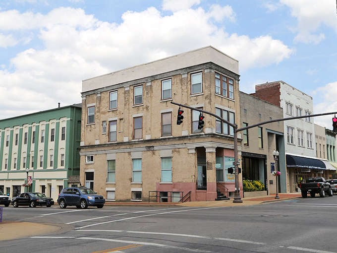 This sweeping landscape shows why western Kentucky remains one of the state's best-kept affordable living secrets.