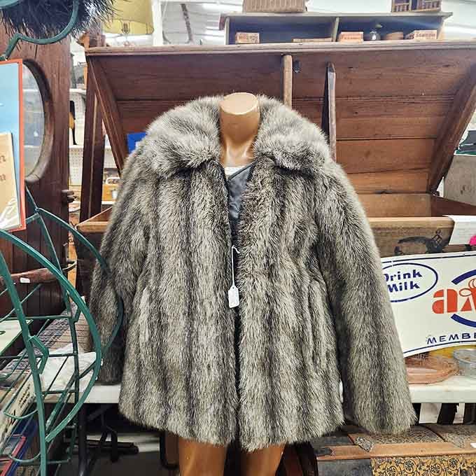 This fur coat screams Old Hollywood glamour, back when people dressed up for airplane flights and dinner.