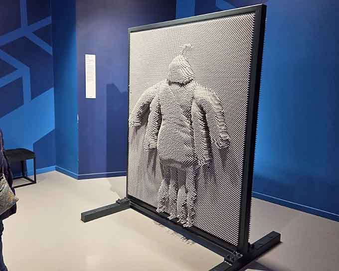 Pin Art lets you leave your impression, literally, in thousands of tiny metal pins.