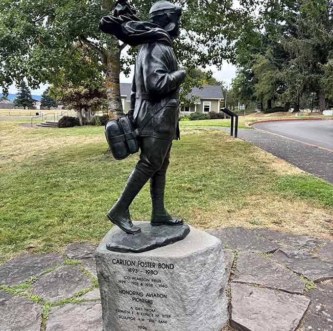 This statue commemorates an aviation pioneer whose contributions helped shape the field's legendary status and legacy.