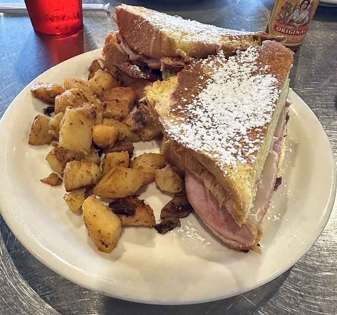 Monte Cristo so good it makes you wonder why every meal can't be dusted with powdered sugar.
