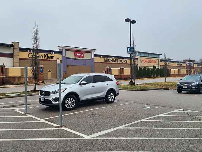 Ample parking spaces mean you won't circle like a shark hunting for a spot near the entrance.